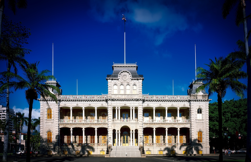 Tour The Most Visited Streets In Honolulu